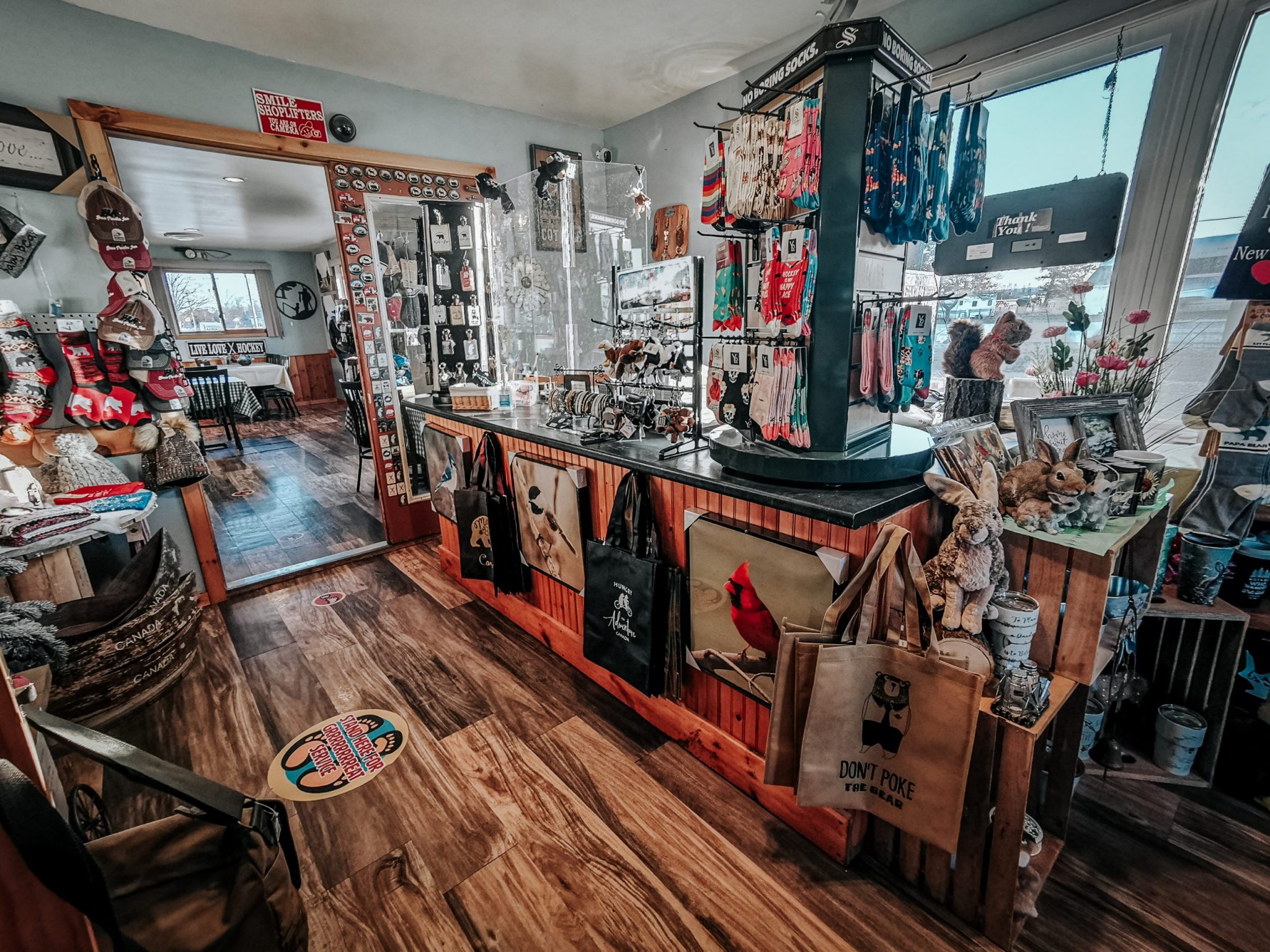 Home | Bear Tracks Inn and Restaurant